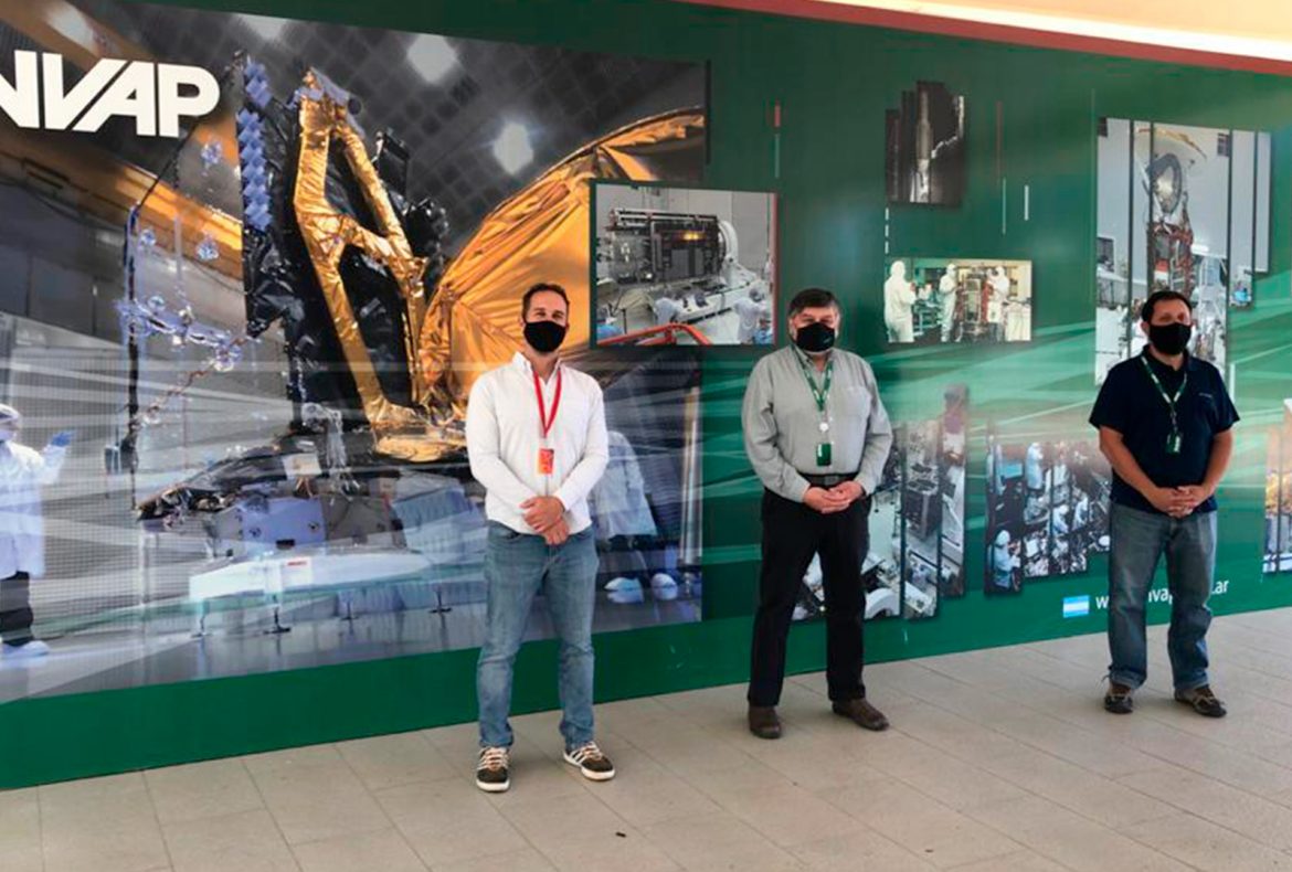 INVAP firmó un convenio de cooperación con ACUMAR y ARSAT - Reporter ...